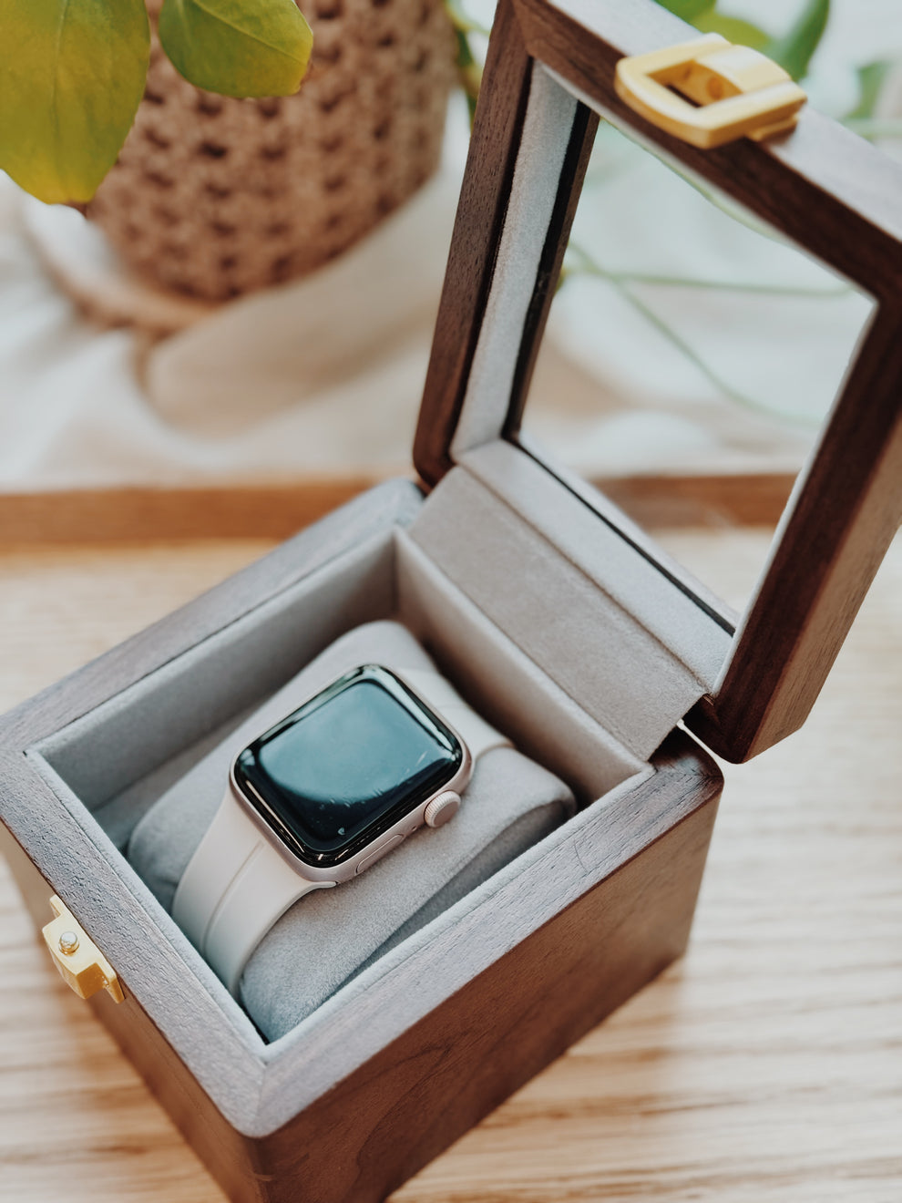 TIME CAPSULE | For 1 Timepiece – Tabletopics